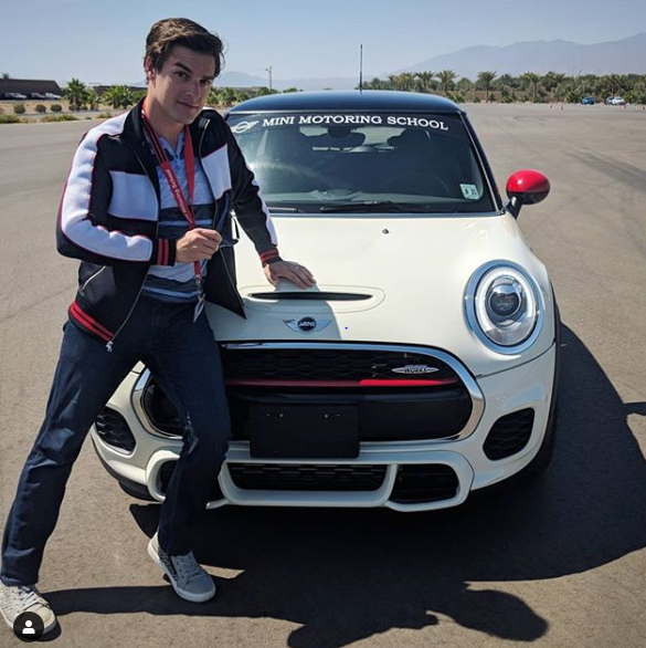 MatPat Adorable Married And Wife. Wedding | VergeWiki