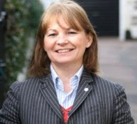 Susan Weeks- Meet Mother Of Honeysuckle Weeks And Perdita Weeks | VergeWiki