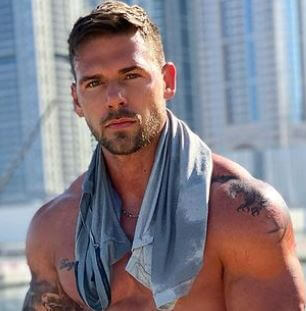 Joss Mooney Girlfriend And Net Worth 2022 | VergeWiki