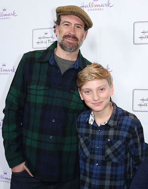 Pilot Inspektor Lee – Meet Handsome Son Of Jason Lee | VergeWiki