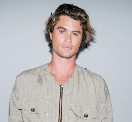 Chase Stokes Parents And Girlfriend? | VergeWiki