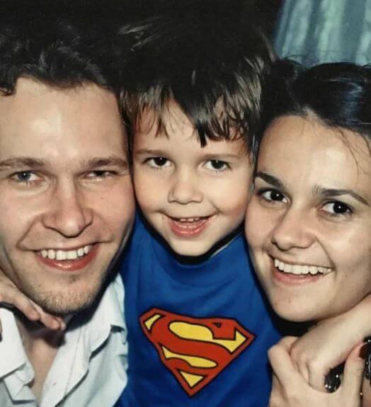 Sara Dobrik – Meet Sister Of David Dobrik | VergeWiki