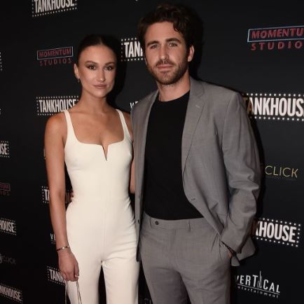 Conner Floyd Stunning Girlfriend Carly Frei | VergeWiki