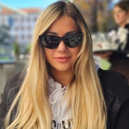 Roksana Malinovska – Meet Stunning Wife Of Ruslan Malinovskyi | VergeWiki